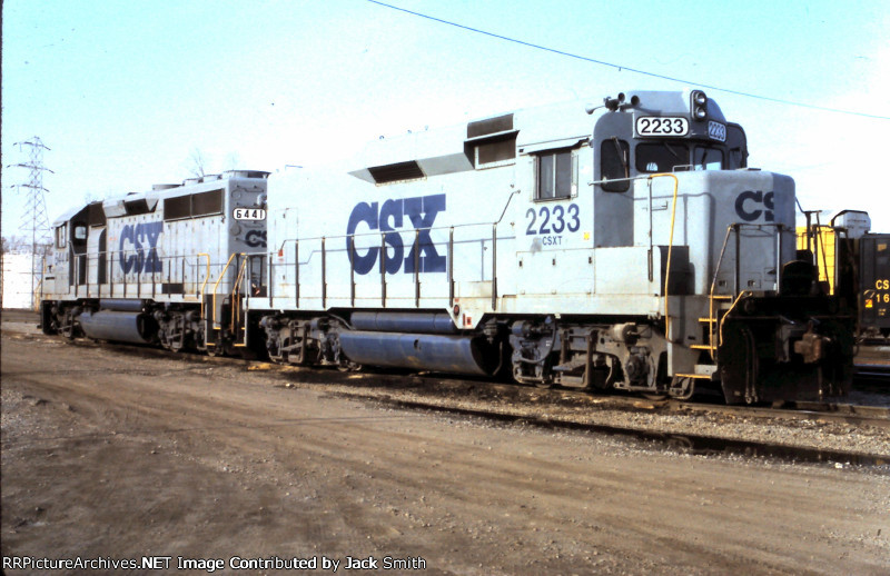 CSX 2233 & 6441